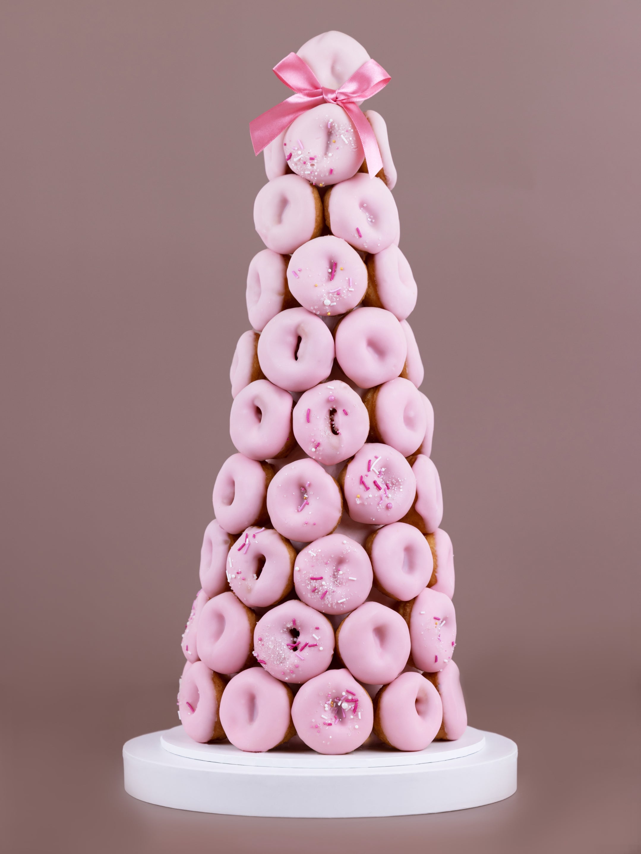 Strawberries and Co. - Pretty in Pink Doughnut Tower | Edible Art